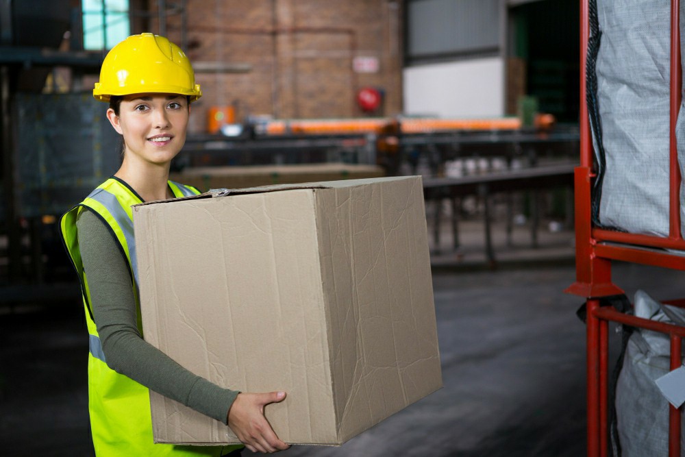 Manual Handling in the Workplace: Best Practices for Safety and Efficiency